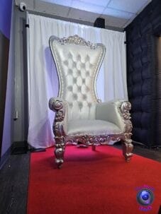 Throne Chair Rental - The Photo 360